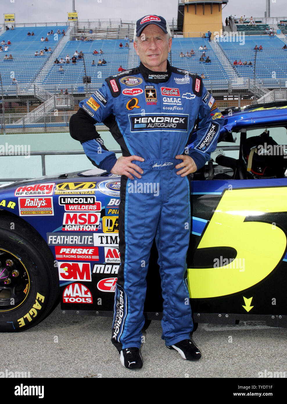 Mark Martin waits on pit road for his turn to qualify for the NASCAR ...