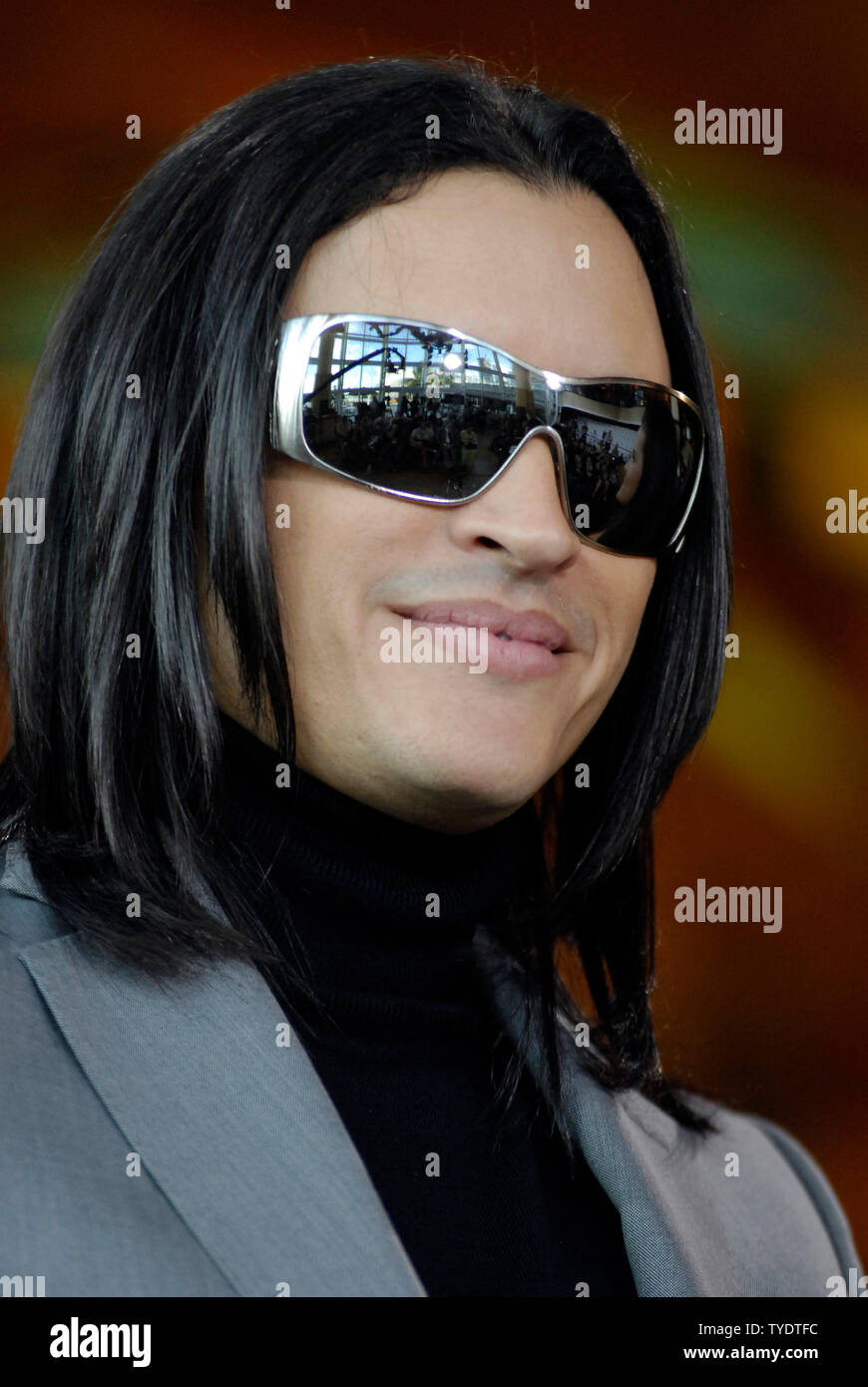 Elvis crespo hi-res stock photography and images - Alamy