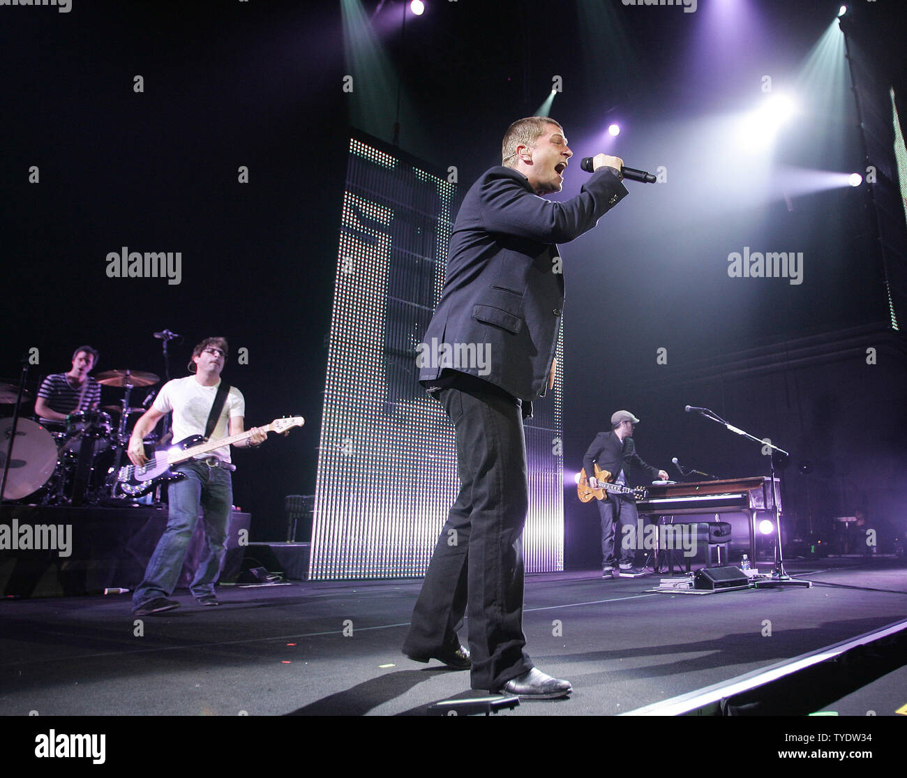Rob thomas matchbox 20 hi-res stock photography and images - Alamy