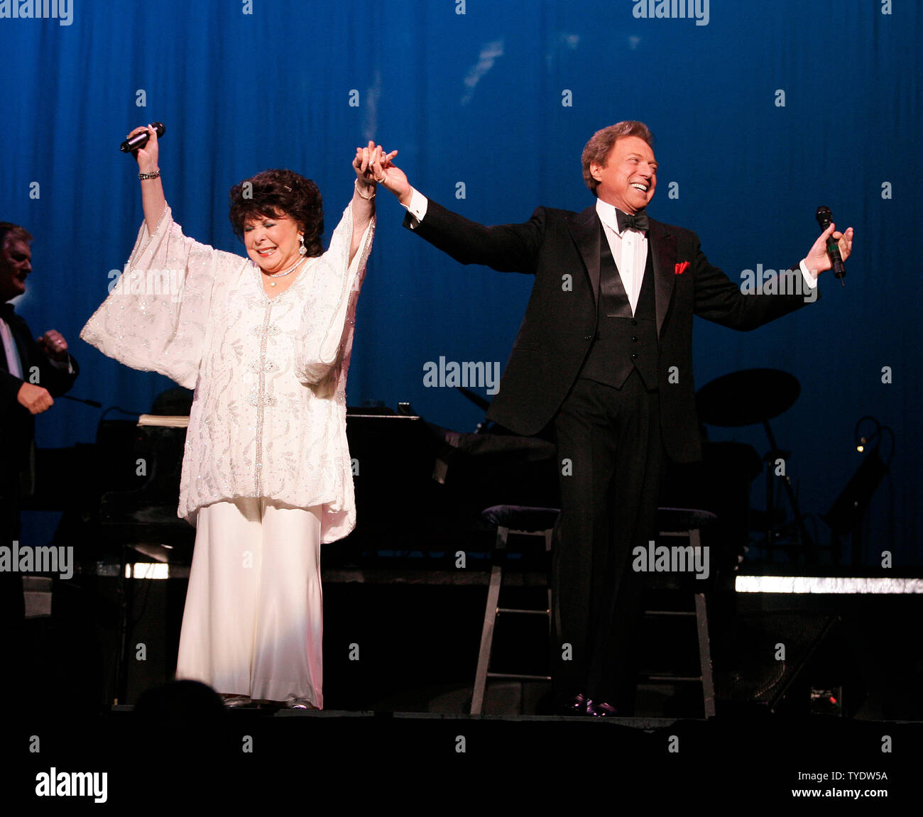 Steve lawrence eydie gorme hi-res stock photography and images - Alamy