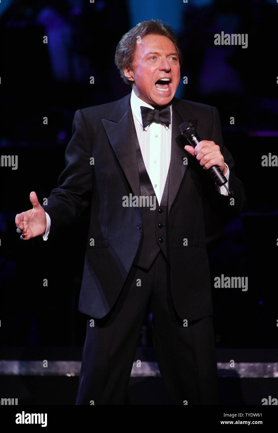 Steve lawrence hi-res stock photography and images - Alamy