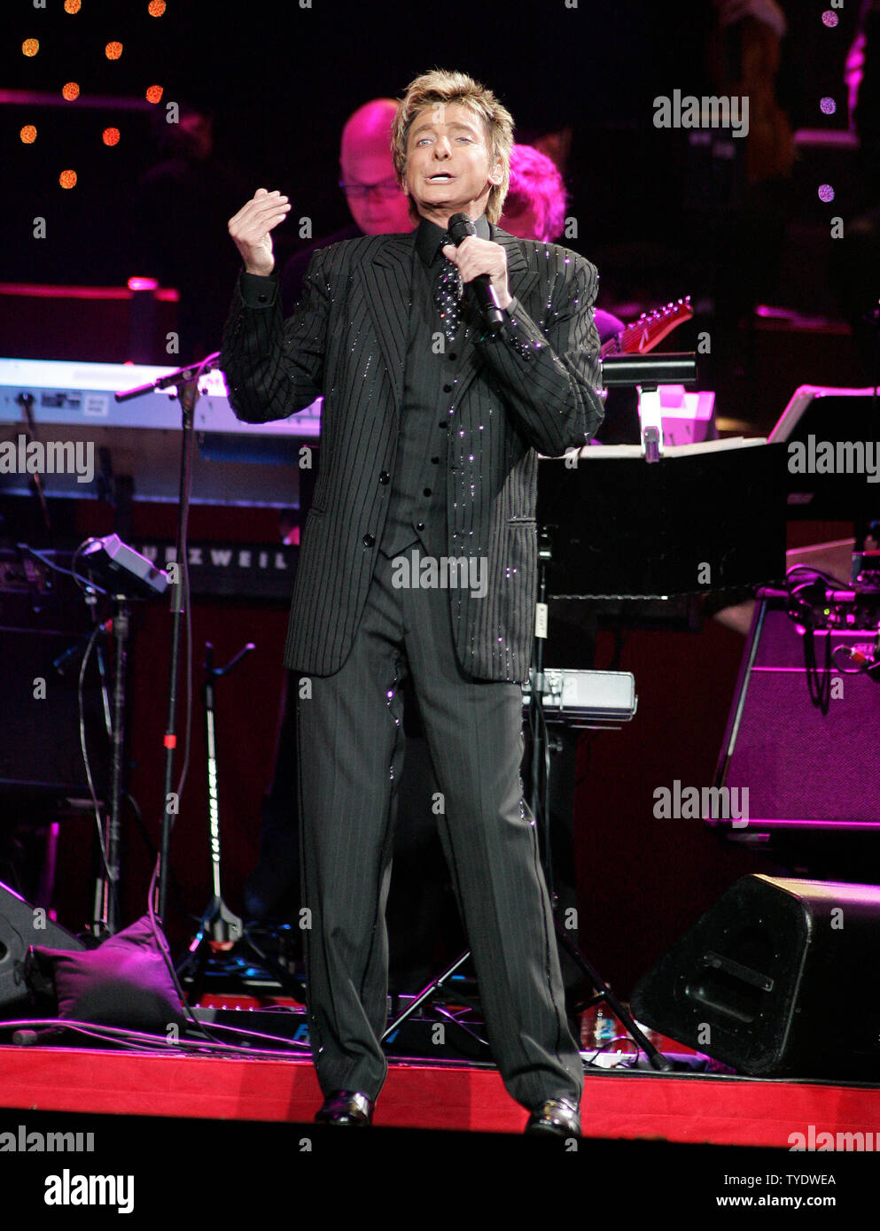 Barry Manilow performs in concert during his Music and Passion tour at ...