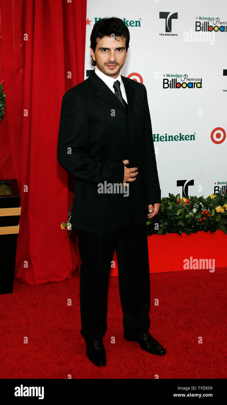 Carlos Camacho arrives on the red carpet for the 2008 Latin Billboard ...