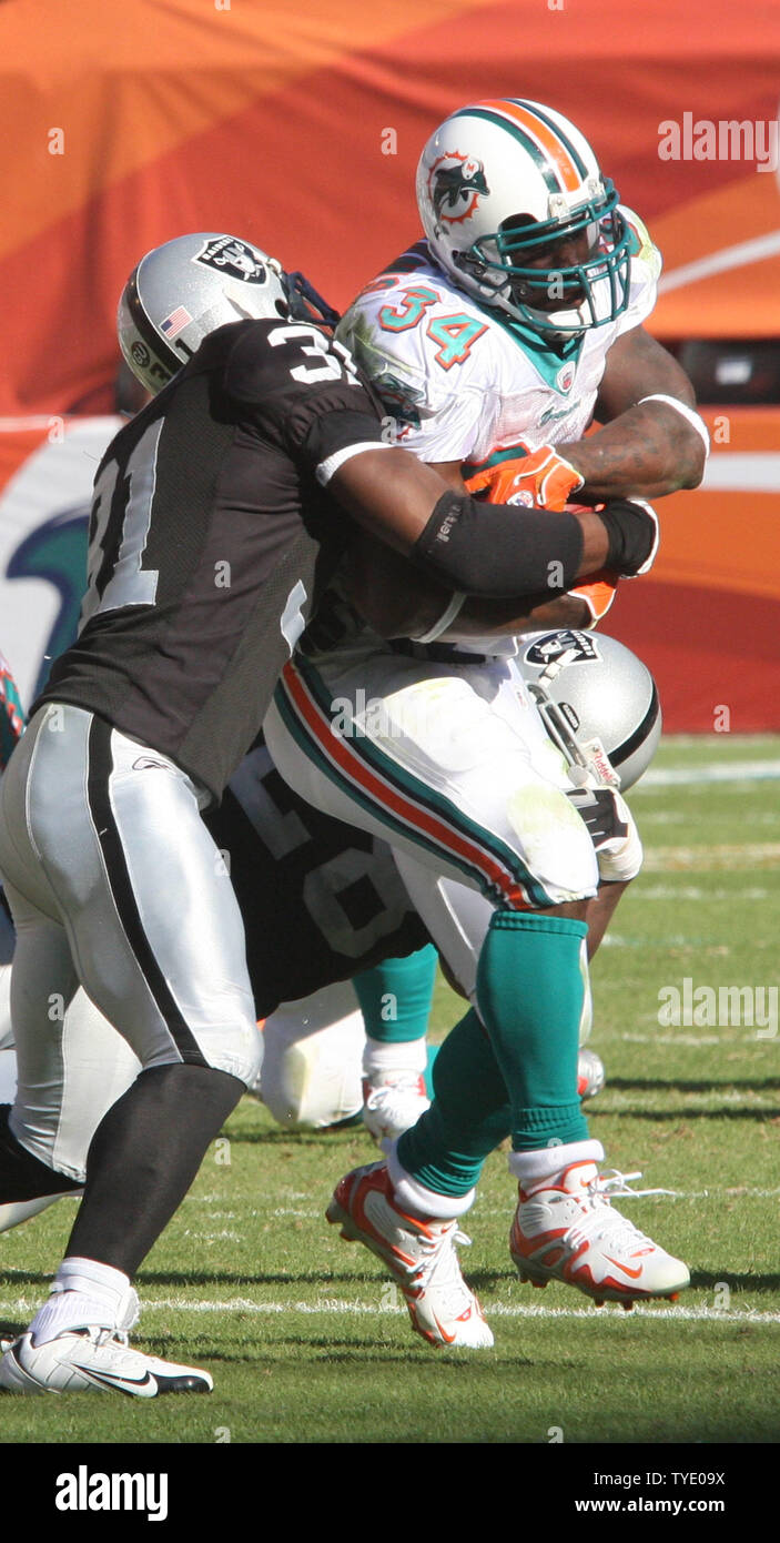 Ricky williams dolphins hi-res stock photography and images - Alamy