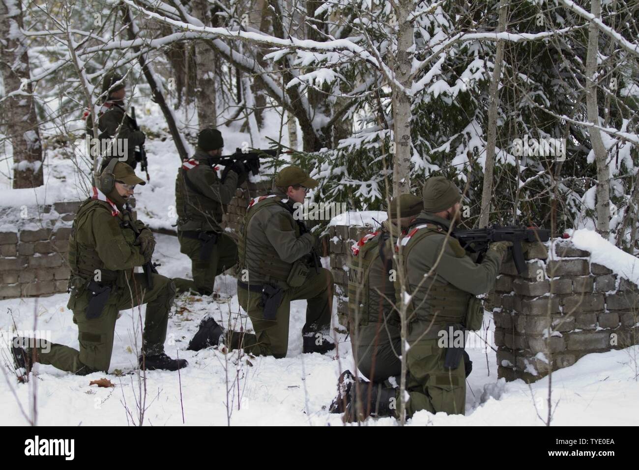 503rd military police battalion airborne hi-res stock photography and ...