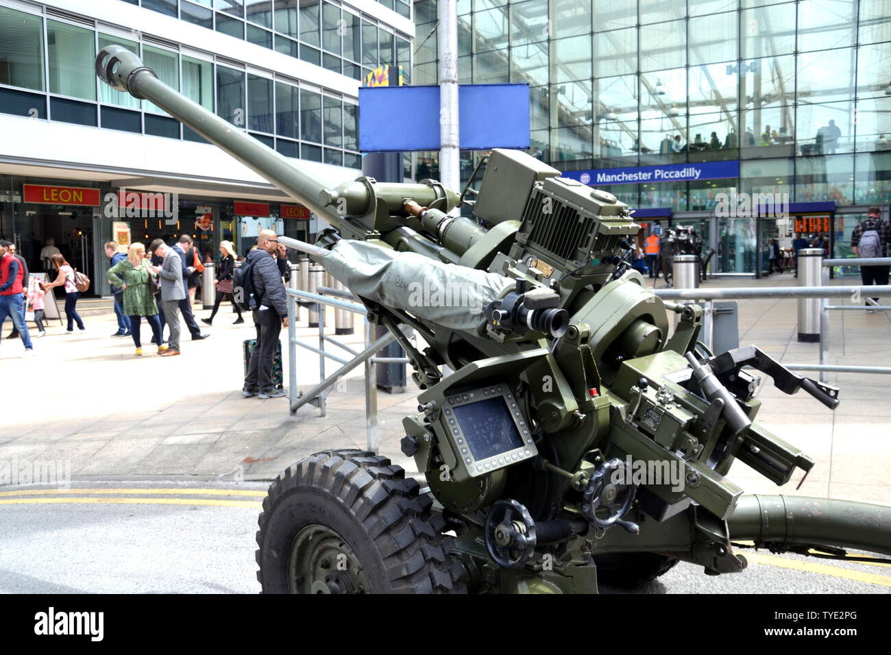 Royal artillery reserves hi-res stock photography and images - Alamy