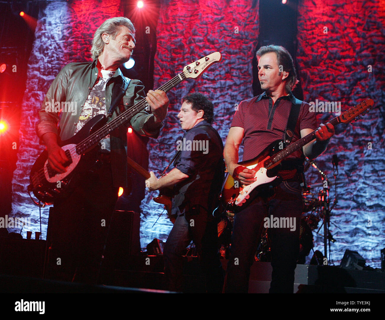 Jonathan cain as journey hi-res stock photography and images - Alamy