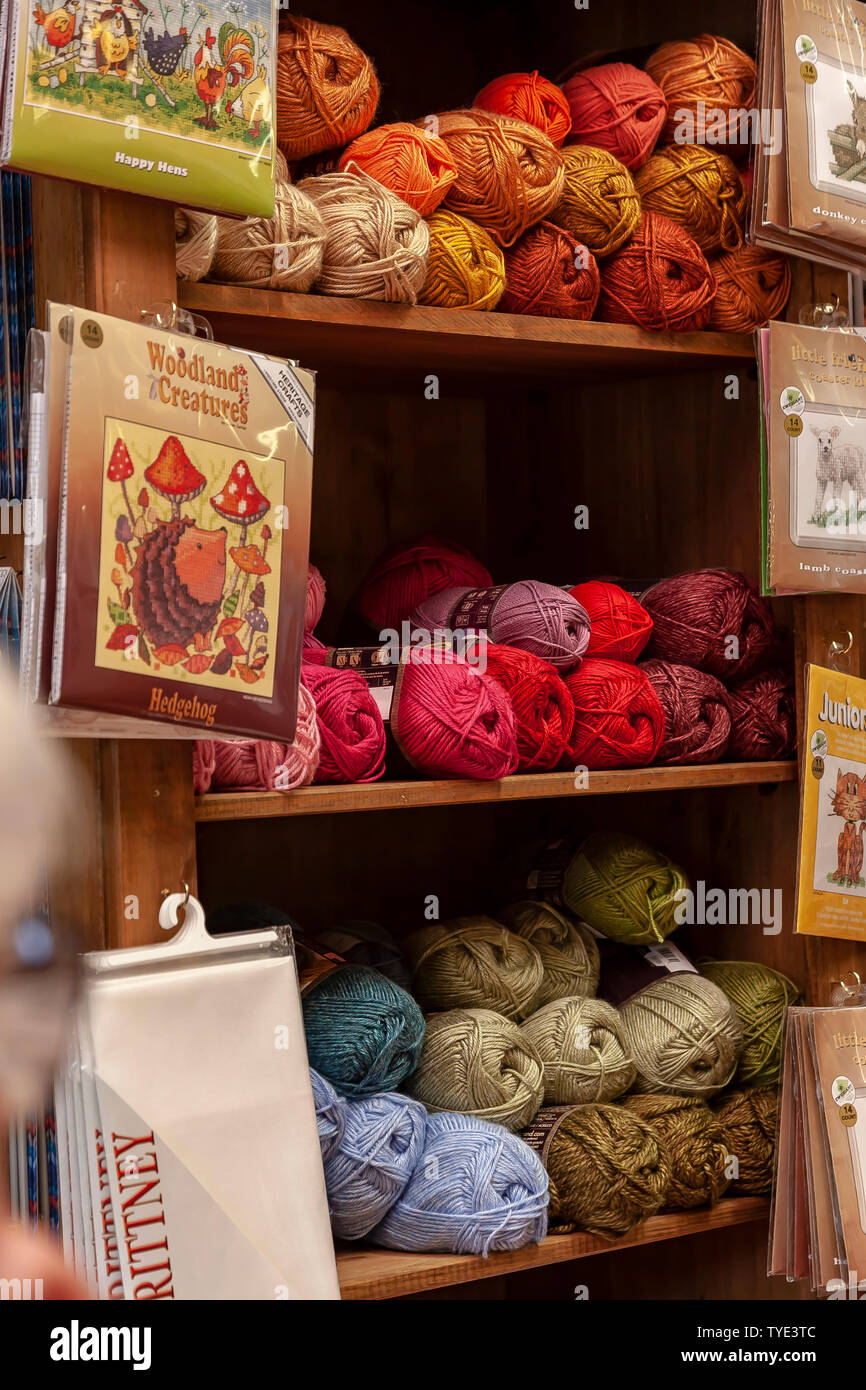 Blue knitting supplies hi-res stock photography and images - Alamy