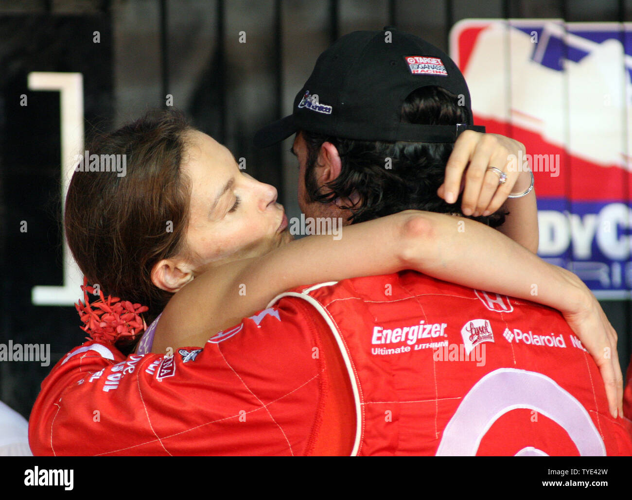 Dario Franchitti and his wife Ashley Judd celebrate winning the IRL ...