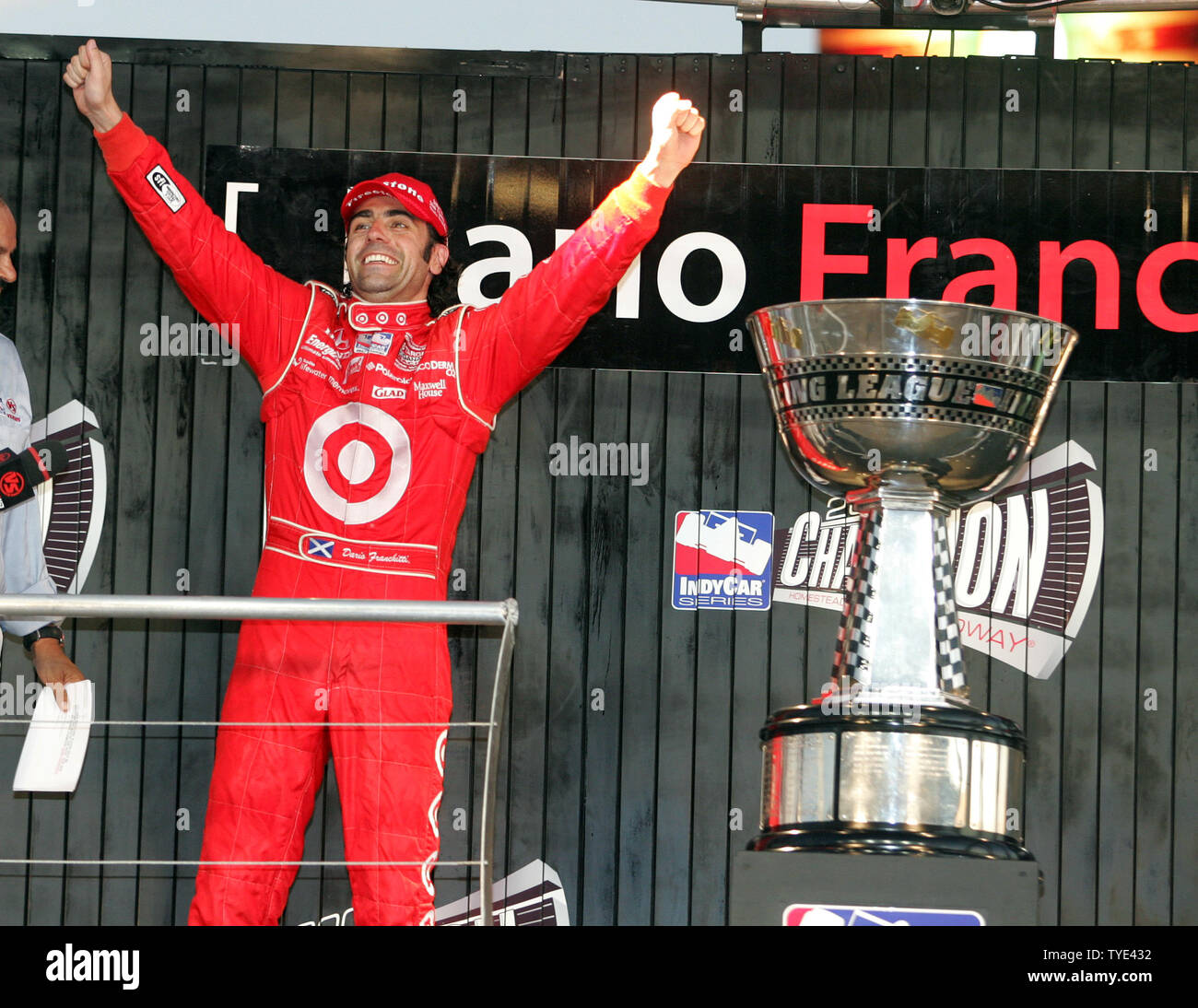 Dario Franchitti celebrates winning the IRL 2009 Indy Car championship ...