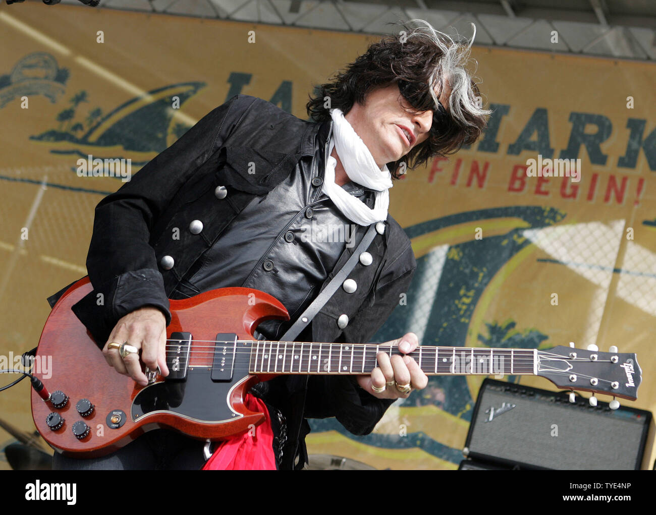 Joe perry project hi-res stock photography and images - Alamy