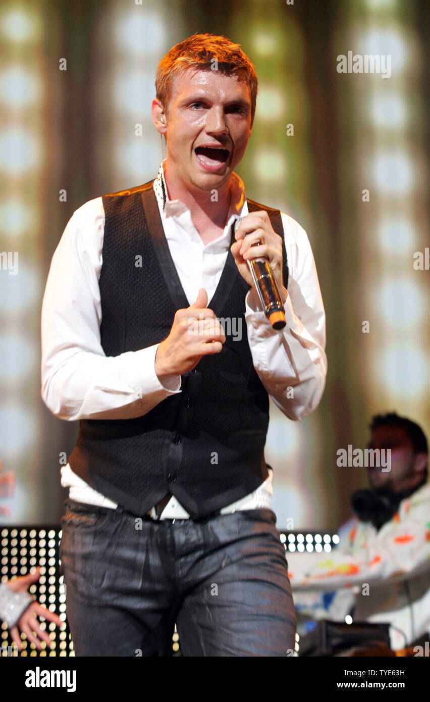 Nick Carter and the Backstreet Boys perform at their 2010 tour opener ...
