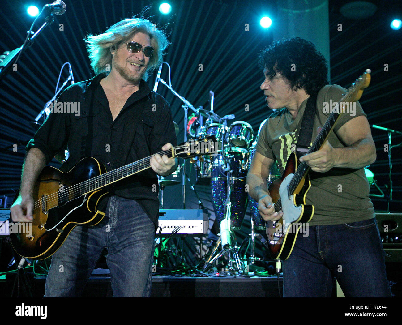 Daryl hall and john oates hi-res stock photography and images - Alamy