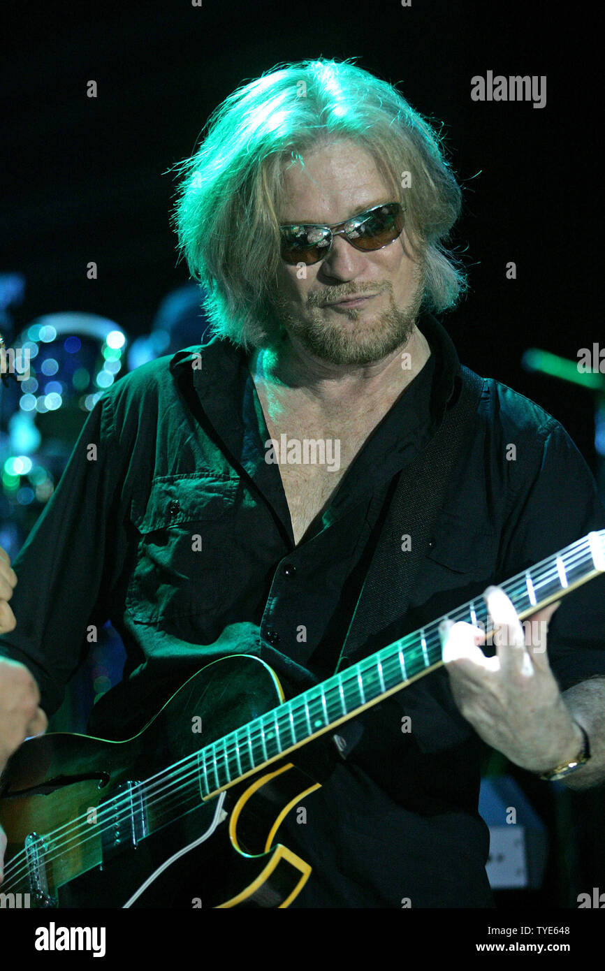 Michael oates hi-res stock photography and images - Alamy