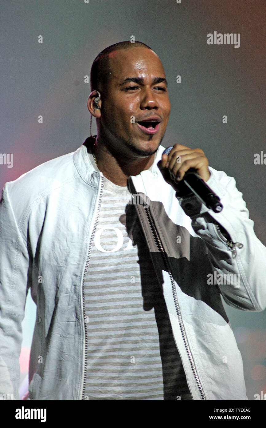 Anthony "Romeo" Santos lead singer of Aventura performs at the Seminole ...