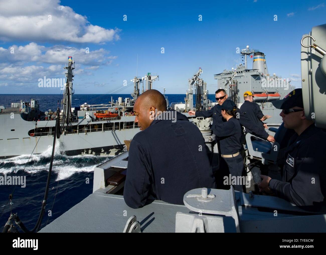 OCEAN (Nov. 3, 2016) – Sailors aboard Arleigh Burke-class Guided ...