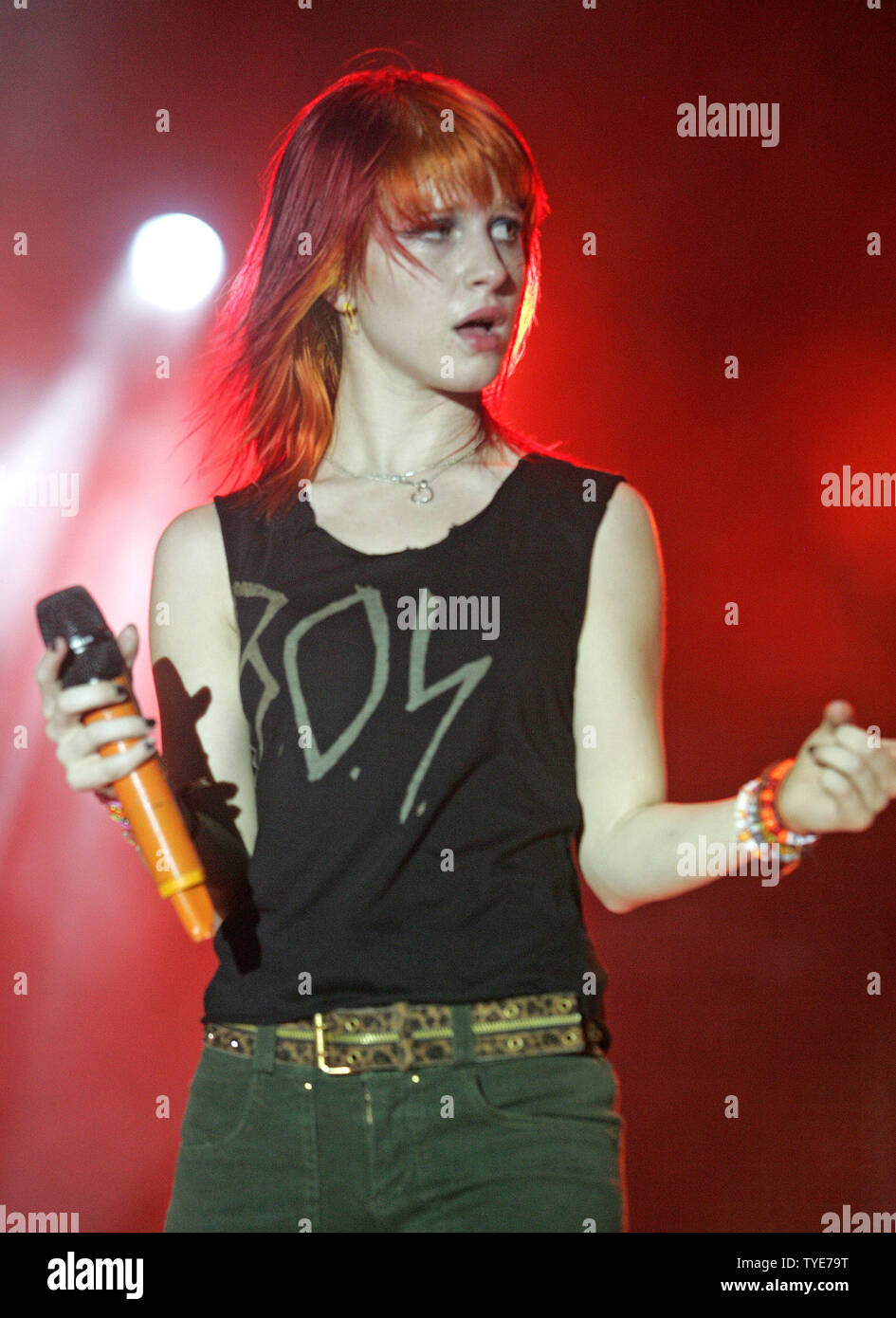 Hayley Williams performs with Paramore in concert on the 2010 Honda ...
