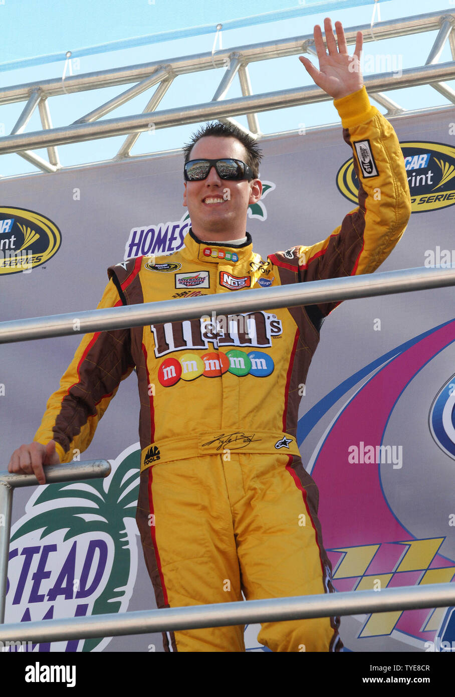 Kyle busch 2010 hi-res stock photography and images - Alamy