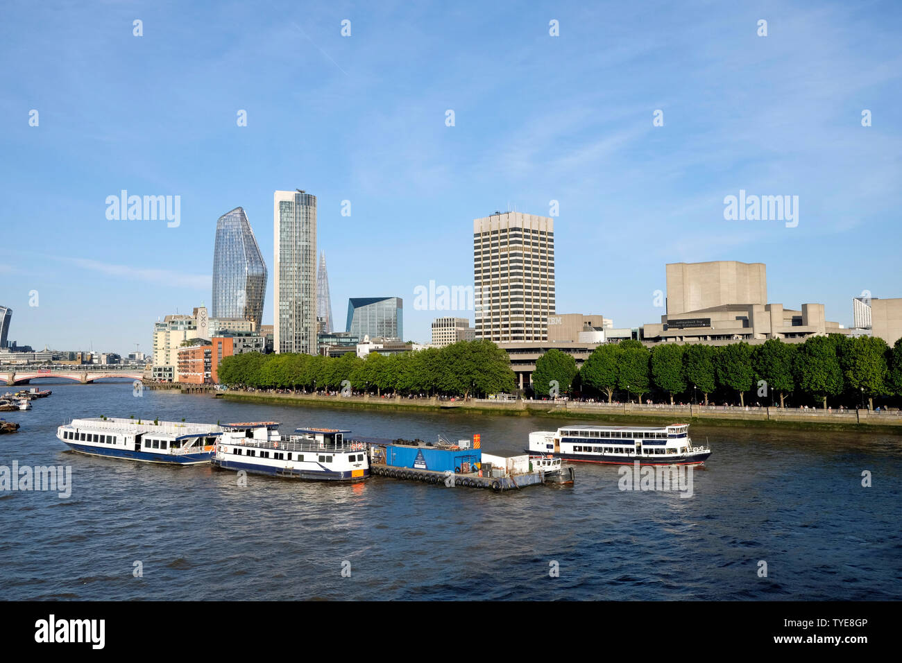 Waterloo bridge skyline london hi-res stock photography and images - Alamy