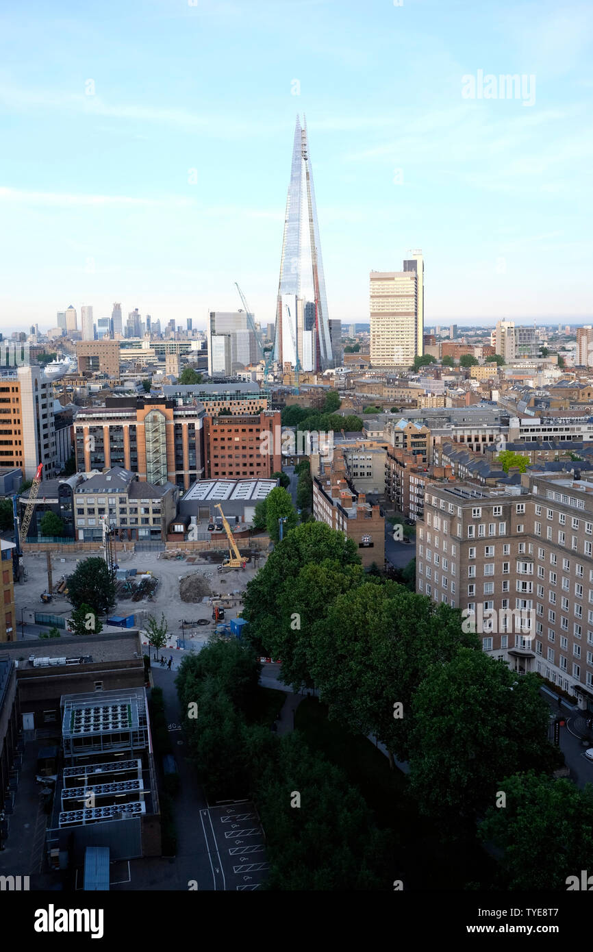 View of London skyline from the viewing platform at the Tate Modern ...