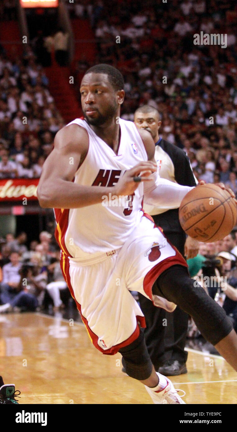 Miami Heat Forward Dwyane Wade (3) drives during first half action ...