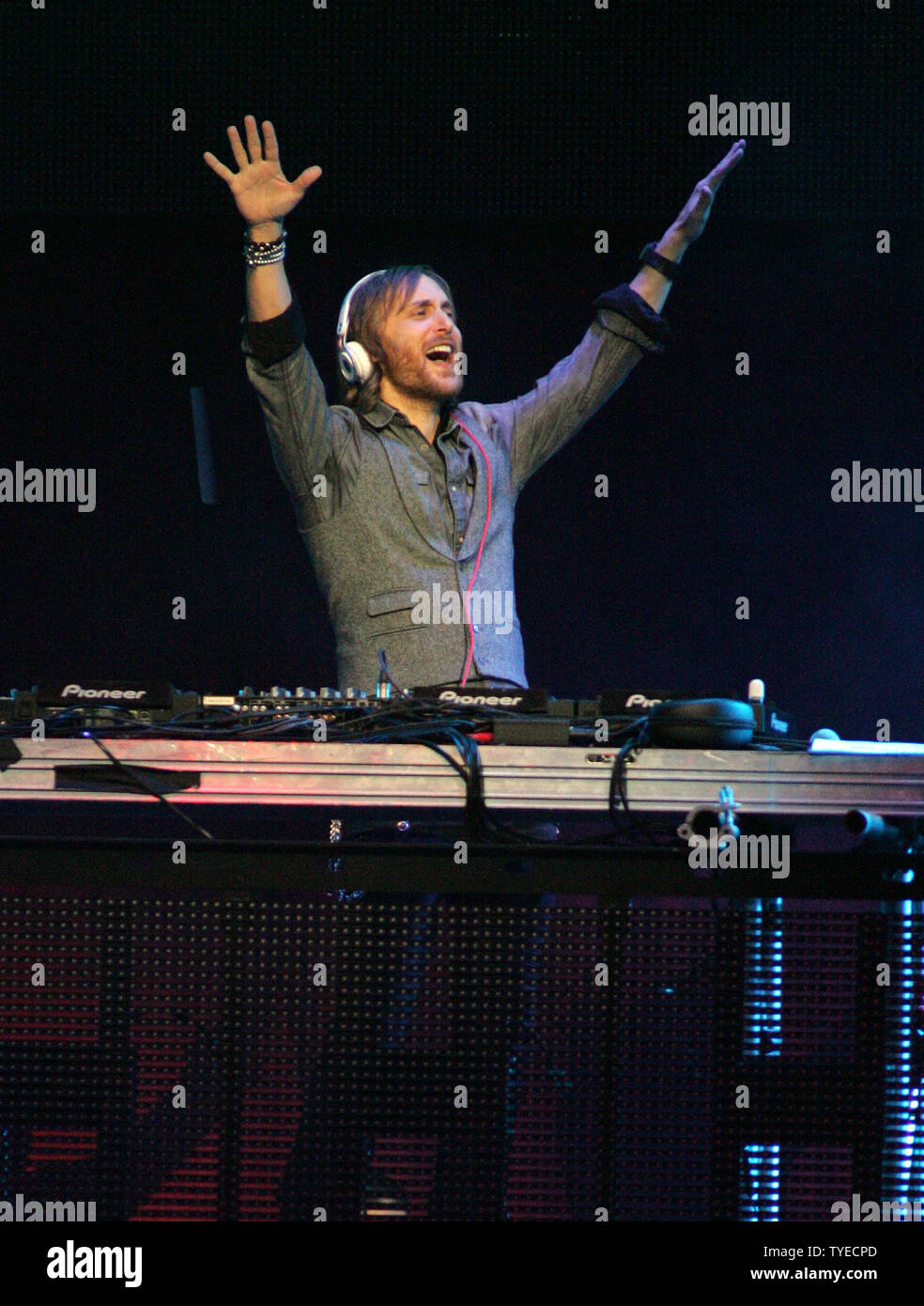 David Guetta performs in concert in the Y-100 Jingle Ball show at the ...