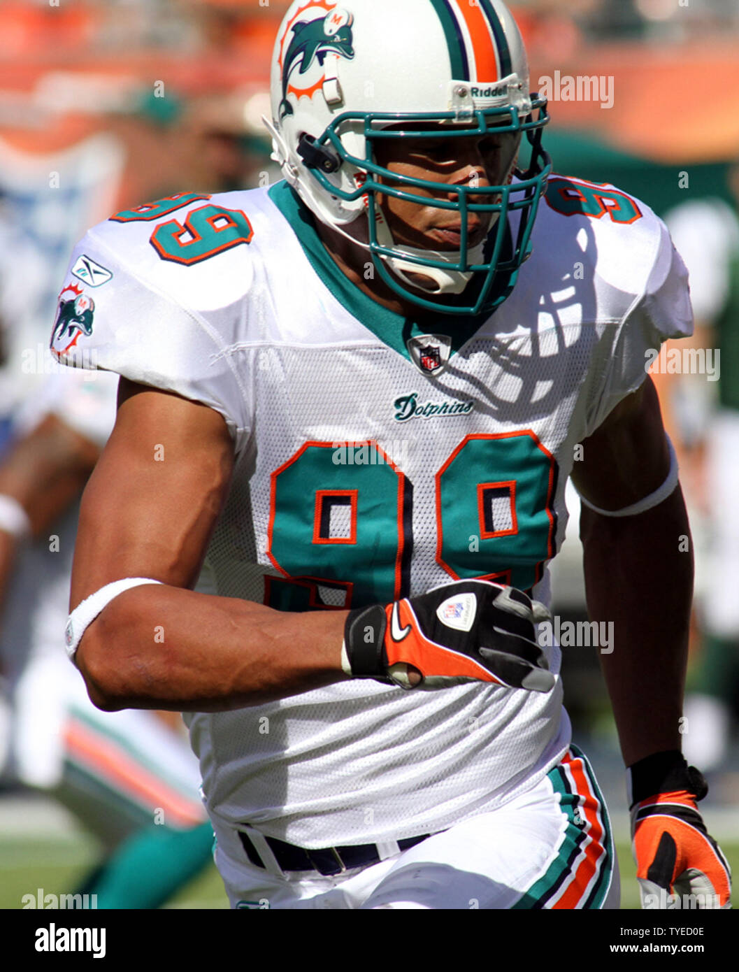 Miami Dolphins linebacker Jason Taylor (99) Enters the field for his ...