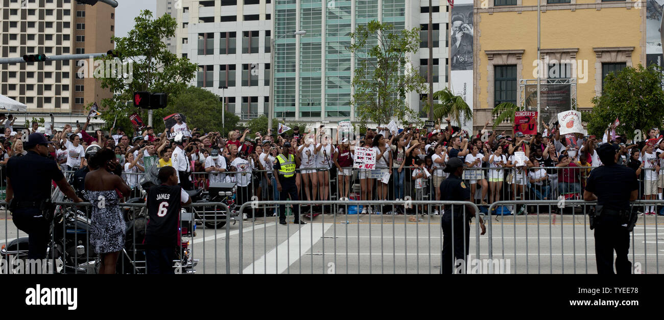 American airlines arena miami inside hi-res stock photography and ...