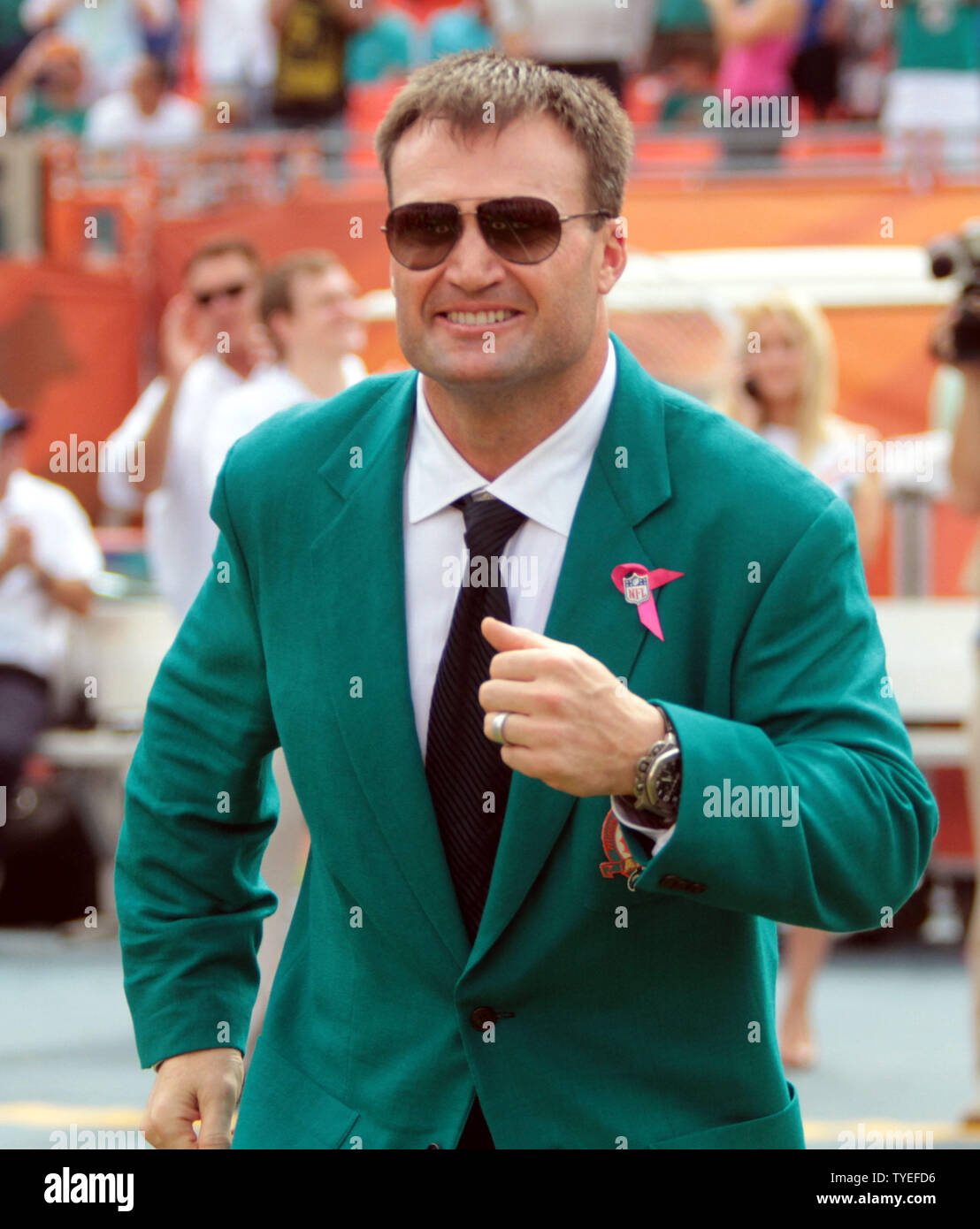 Zach thomas rams hi-res stock photography and images - Alamy