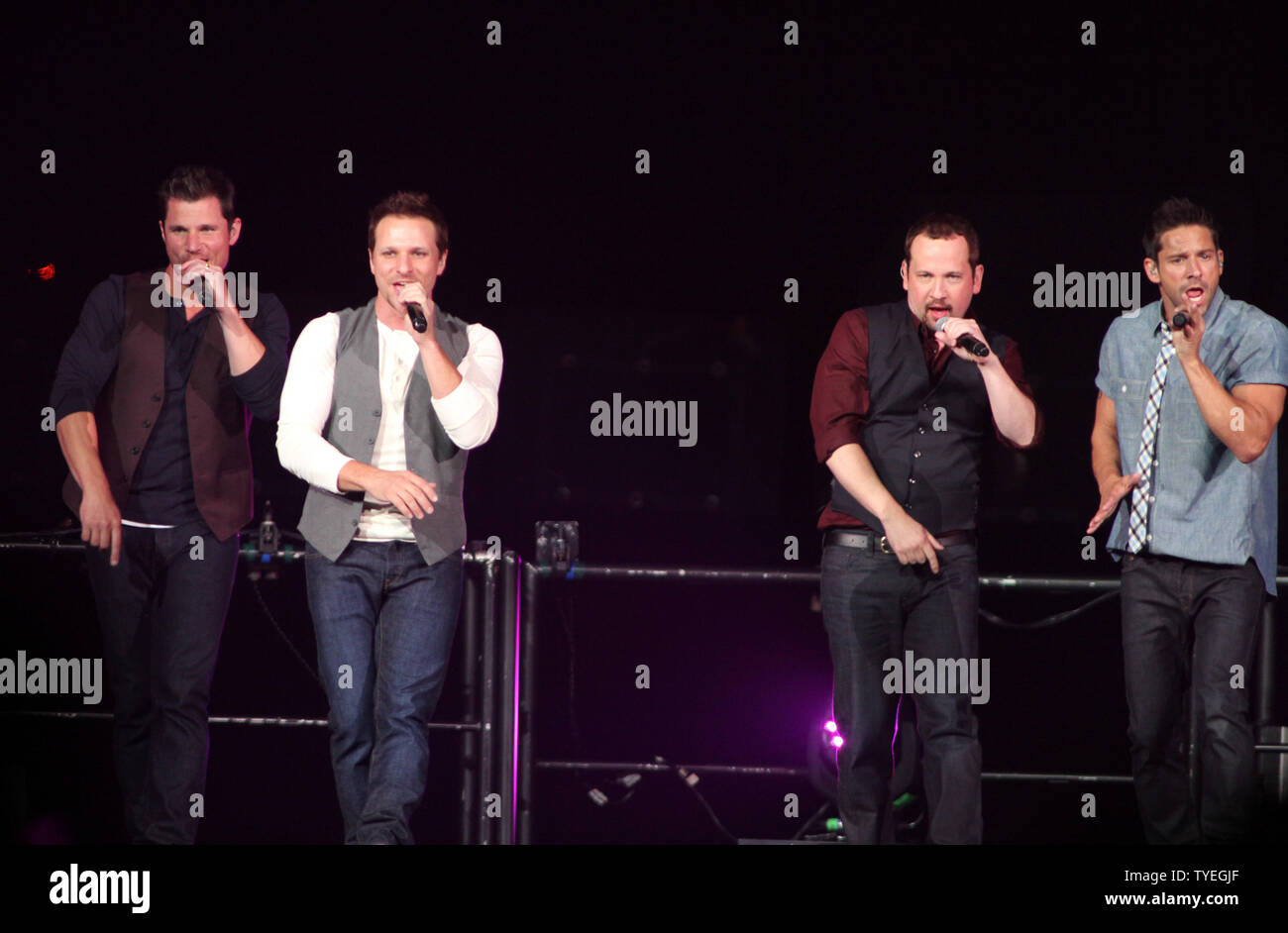 98 degrees hi-res stock photography and images - Alamy