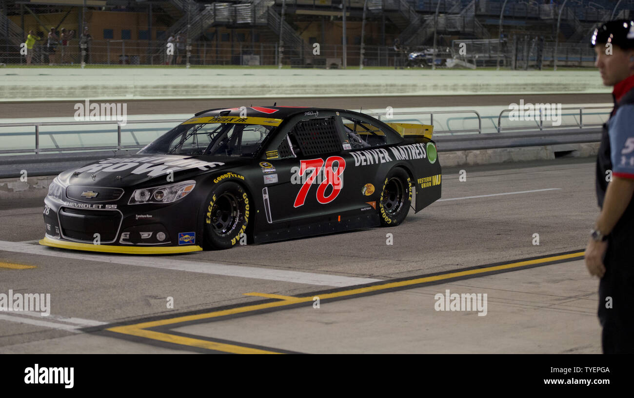 NASCAR Nationwide Series Championship racerMartin Truex,Jr. (78) starts ...