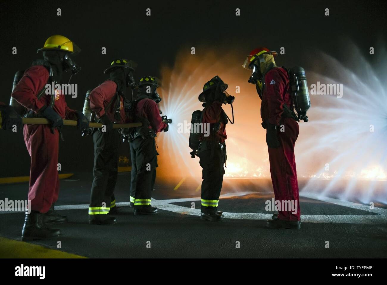 PEARL HARBOR (Nov. 4, 2016) Petty Officer 1st Class Jessica Grover ...