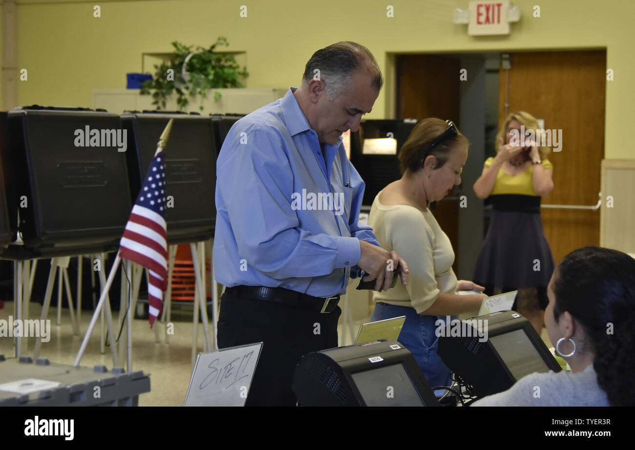 John f kennedy library miami hi-res stock photography and images - Alamy