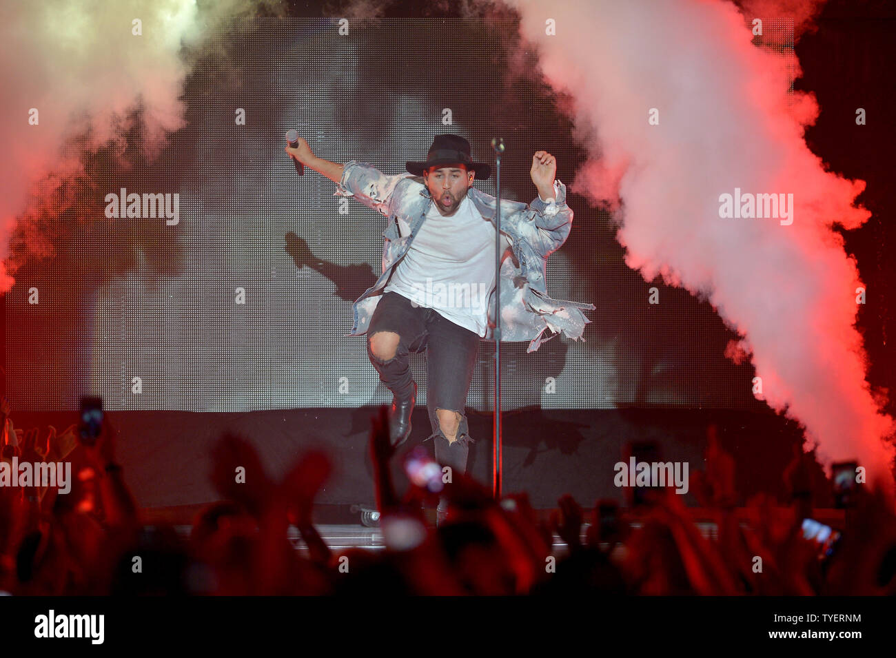 Parson James performs at the IHeartRadio Summer Pool Party concert at ...