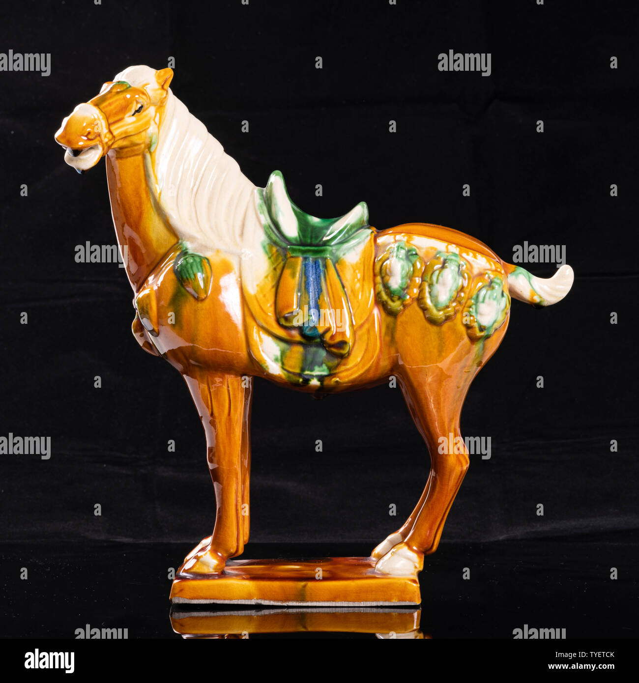 Tri colored pottery of the tang dynasty hi-res stock photography and ...