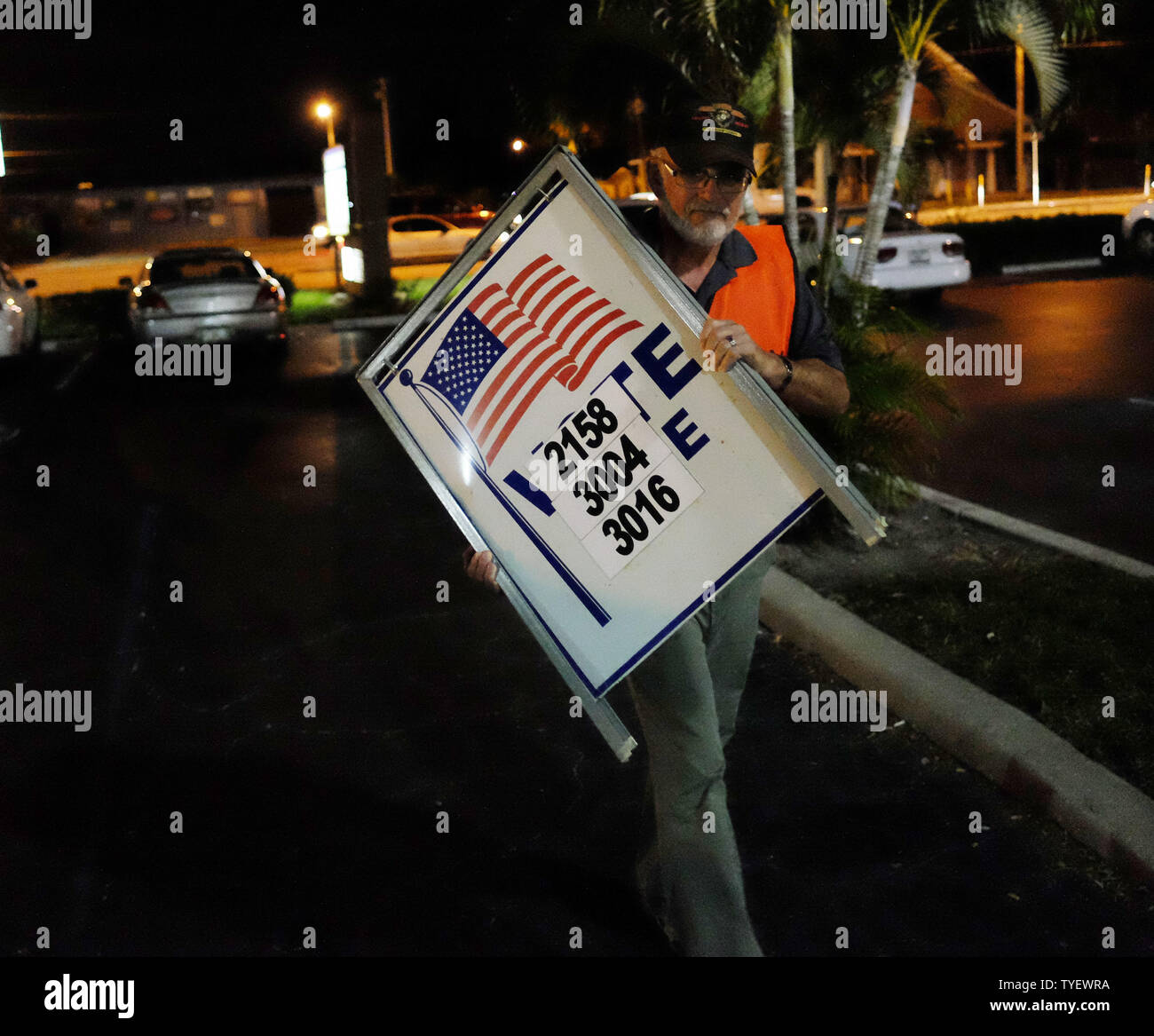 Florida election voting 2016 hi-res stock photography and images - Alamy