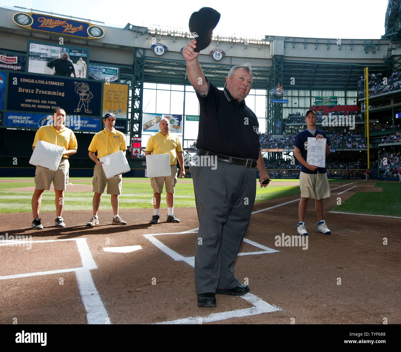 Mlb umpire hi-res stock photography and images - Alamy