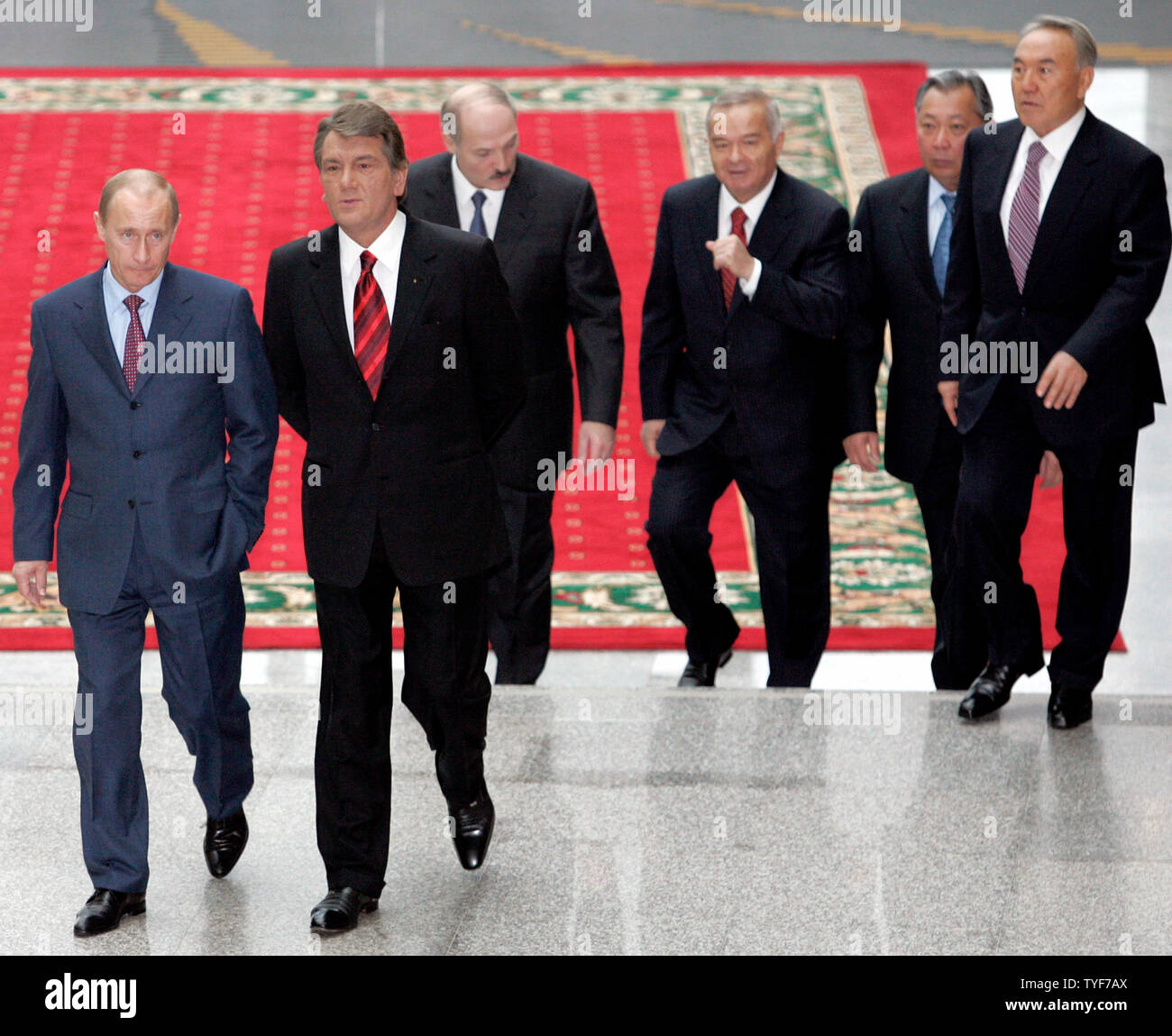 Islam karimov putin hi-res stock photography and images - Alamy