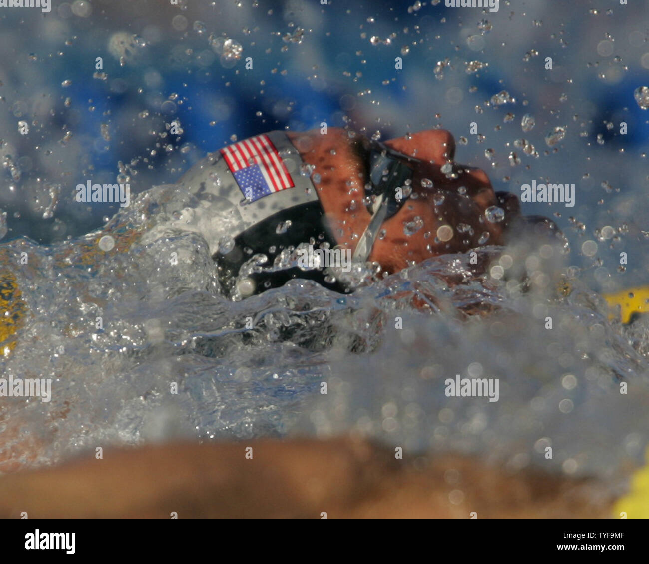 American swimmer Aaron Peirsol traverses the pool in the men's 200 ...