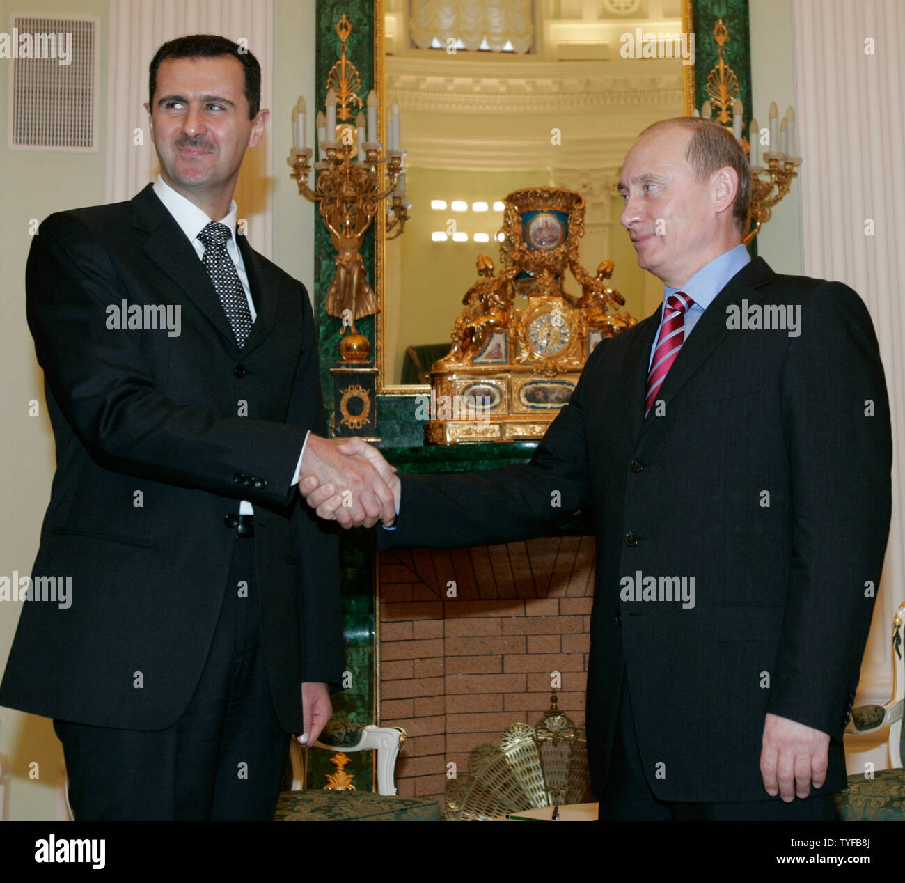 Assad putin hi-res stock photography and images - Alamy