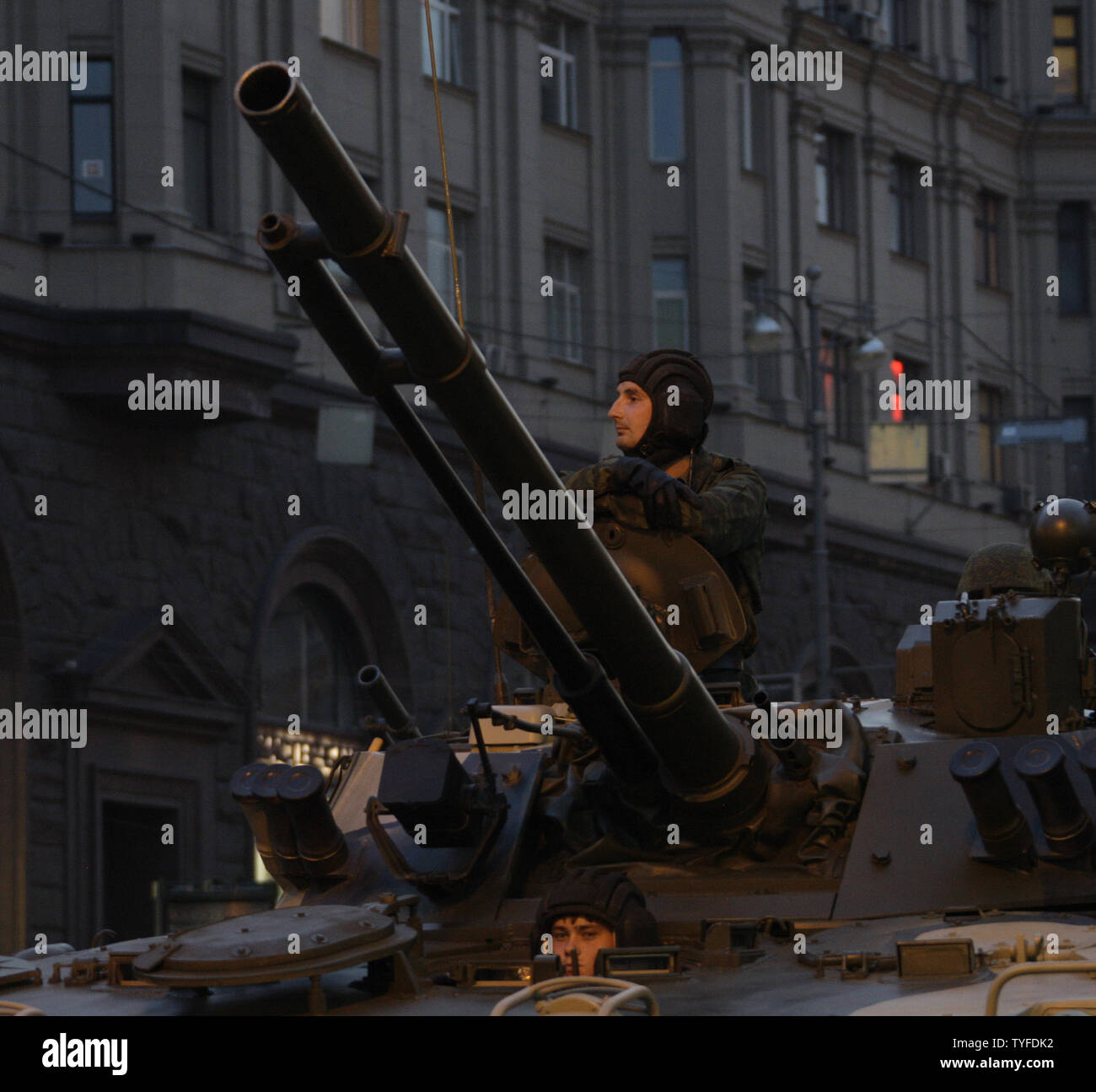 Russian tanks in red square hi-res stock photography and images - Alamy