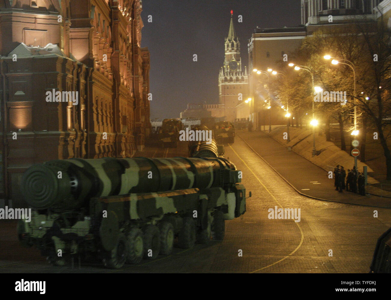 Russian Topol-M intercontinental ballistic missile launchers enter Red ...