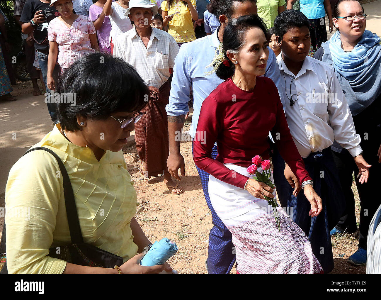 Myanmar pro democracy leader hi-res stock photography and images - Alamy