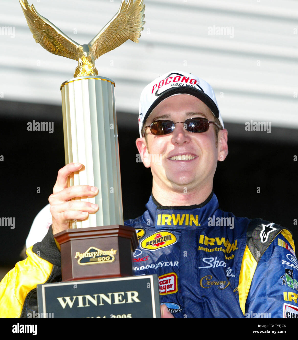 Kurt busch 2005 hi-res stock photography and images - Alamy