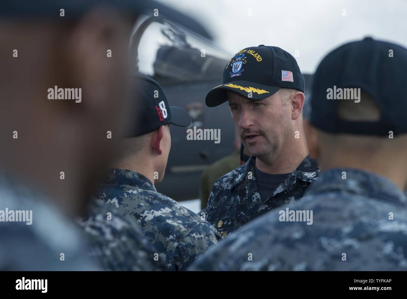 OCEAN (Nov. 7, 2016) USS Makin Island (LHD 8) Commanding Officer Capt ...