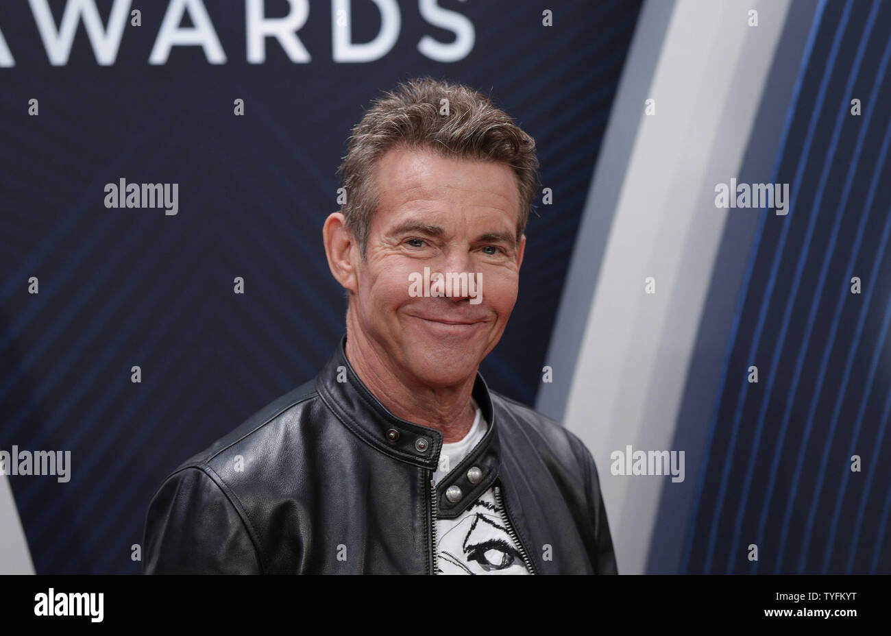 Presenter Dennis Quaid arrives on the red carpet at the 52nd Annual ...
