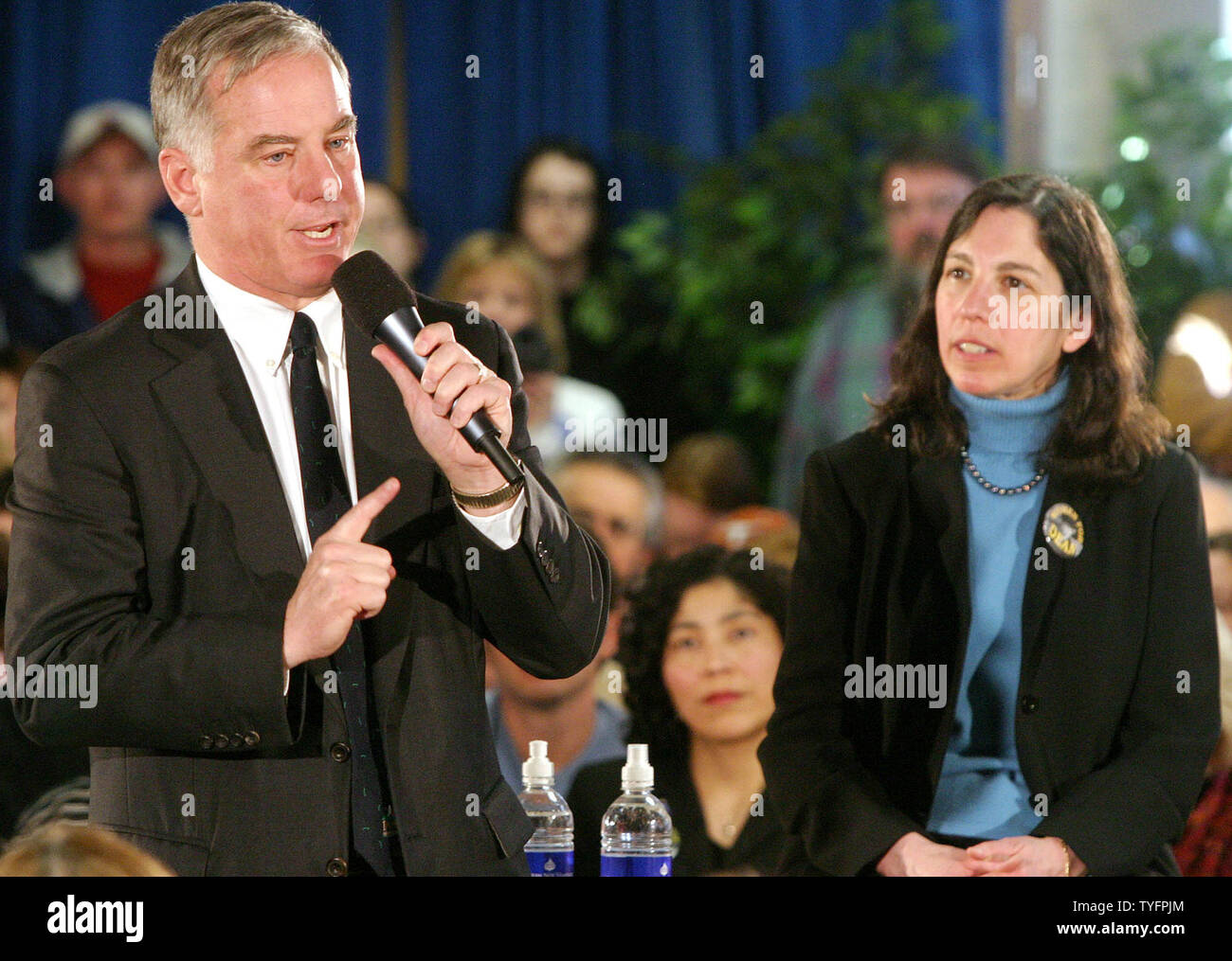 R h howard hi-res stock photography and images - Alamy