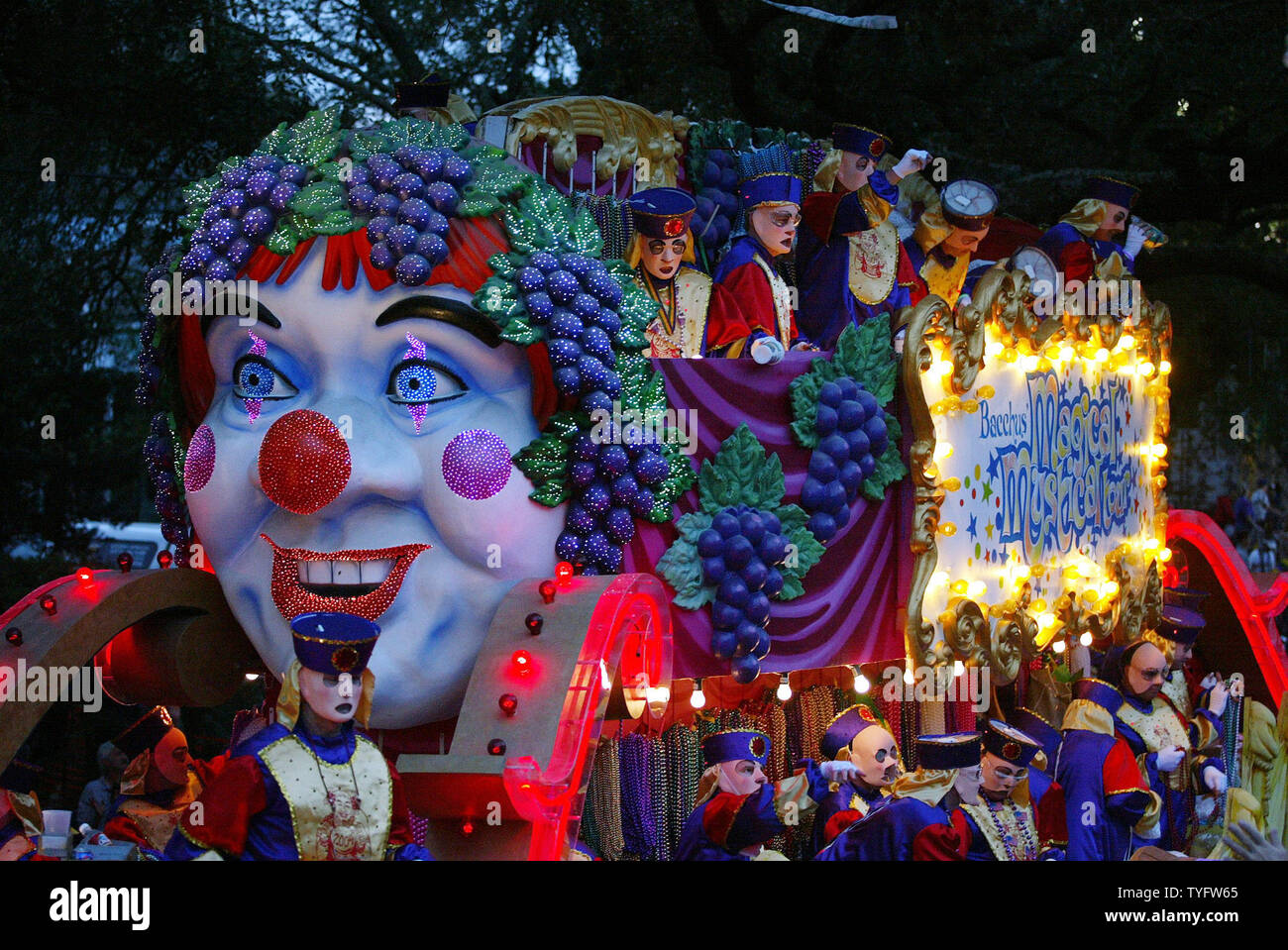 Actor krewe bacchus hi-res stock photography and images - Alamy