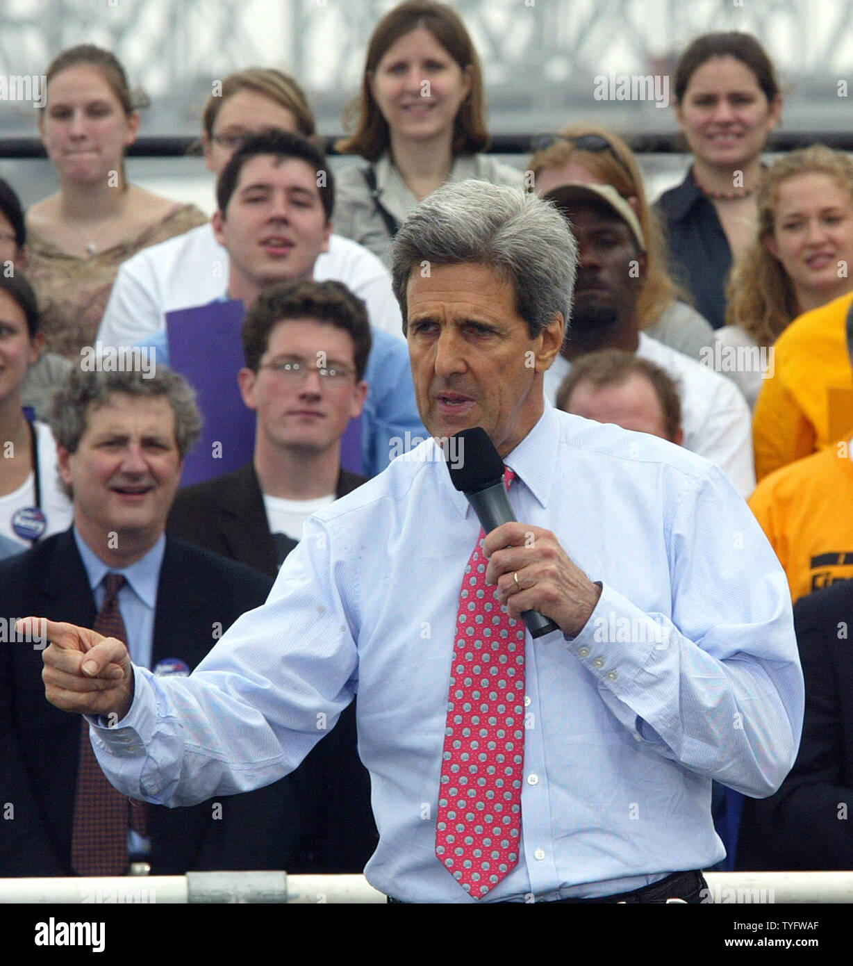 U.S. Democratic presidential candidate Sen. John Kerry addresses a ...