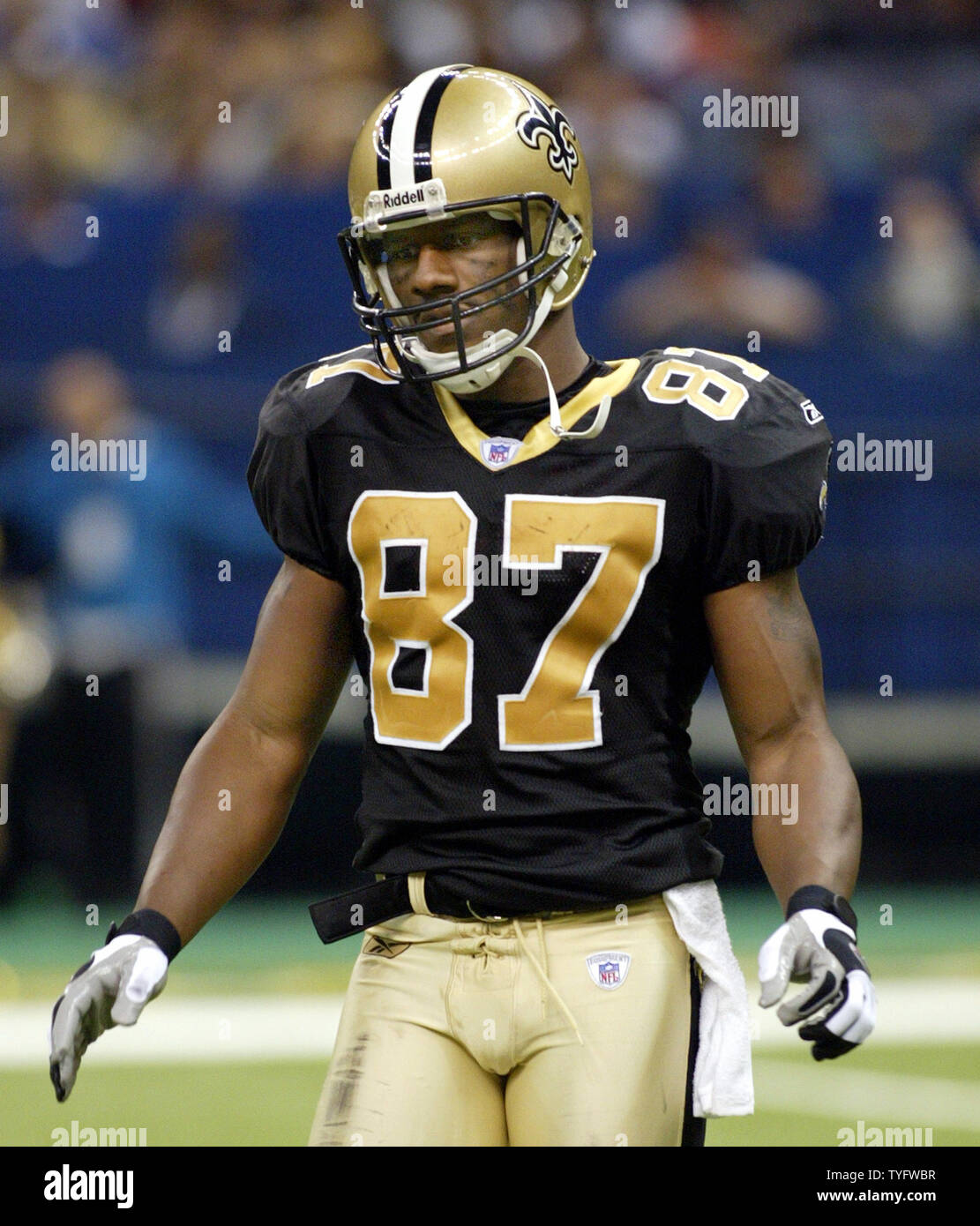 Superdome new orleans 2004 hi-res stock photography and images - Alamy